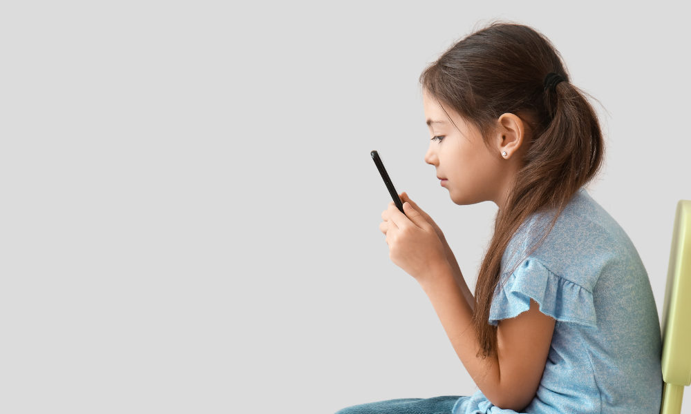 Is too much screen time affecting your child's posture? | Kasa